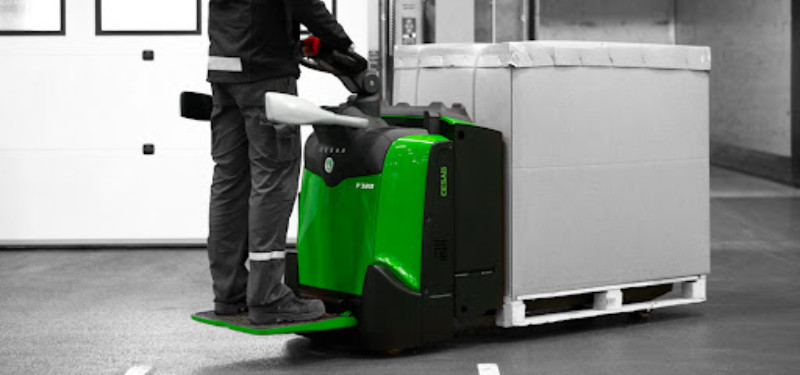 Transpallet elettrici: scopri tutti i vantaggi per la tua azienda